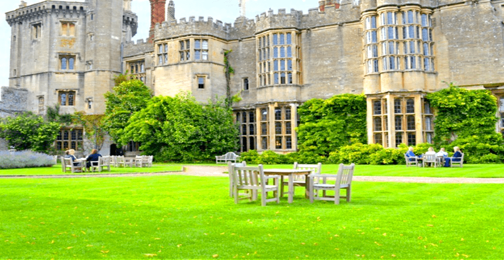 Top 7 Castele din Europa unde te poti caza